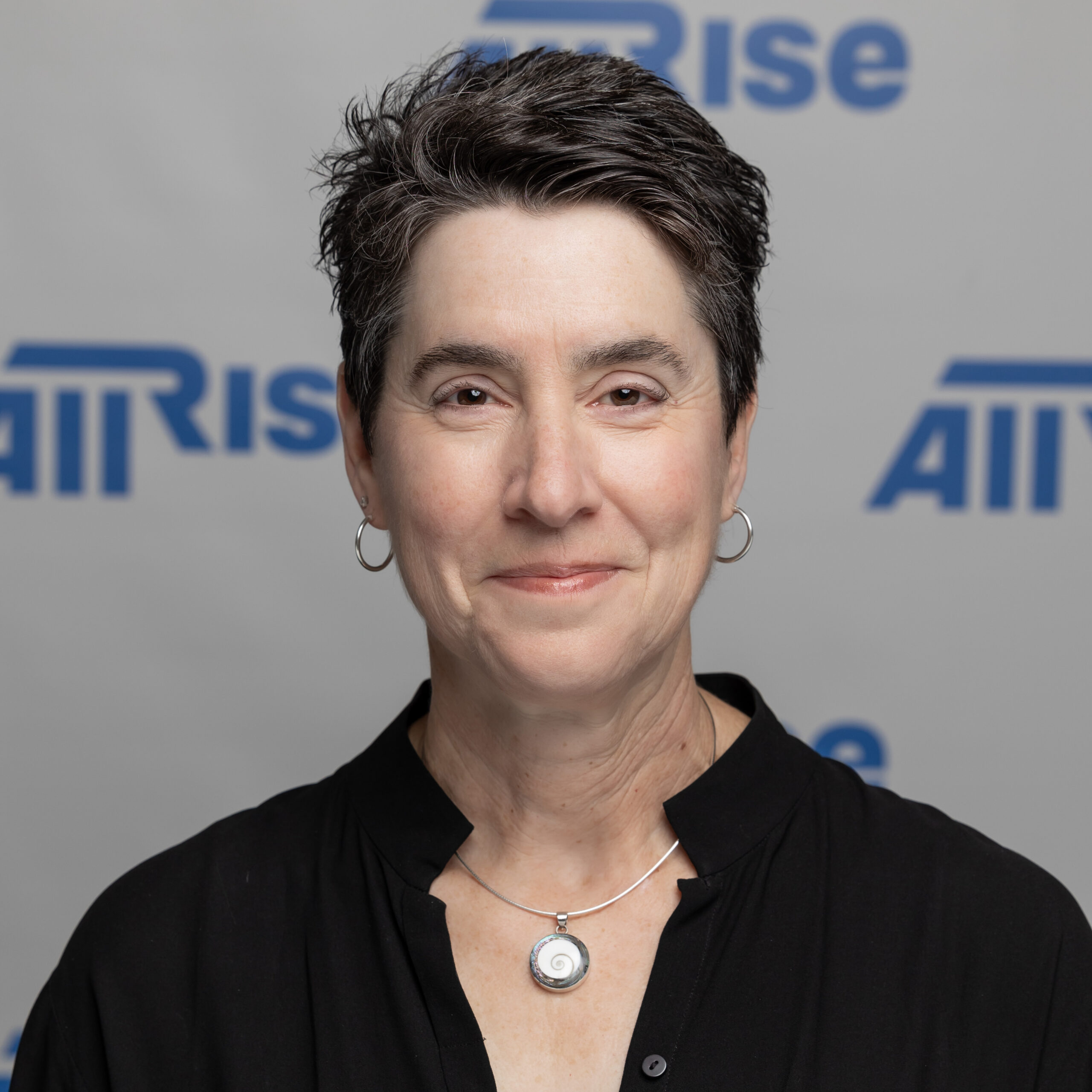 Elizabeth Berns - All Rise